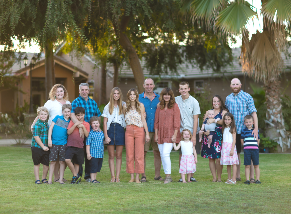 Extended Family Portraits Brochure – Field House Photography